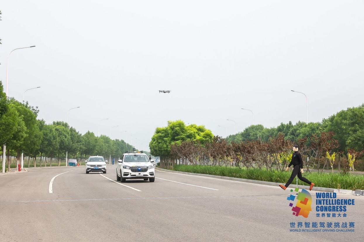 西华学子在2023世界智能驾驶挑战赛（WIDC）荣获铜奖